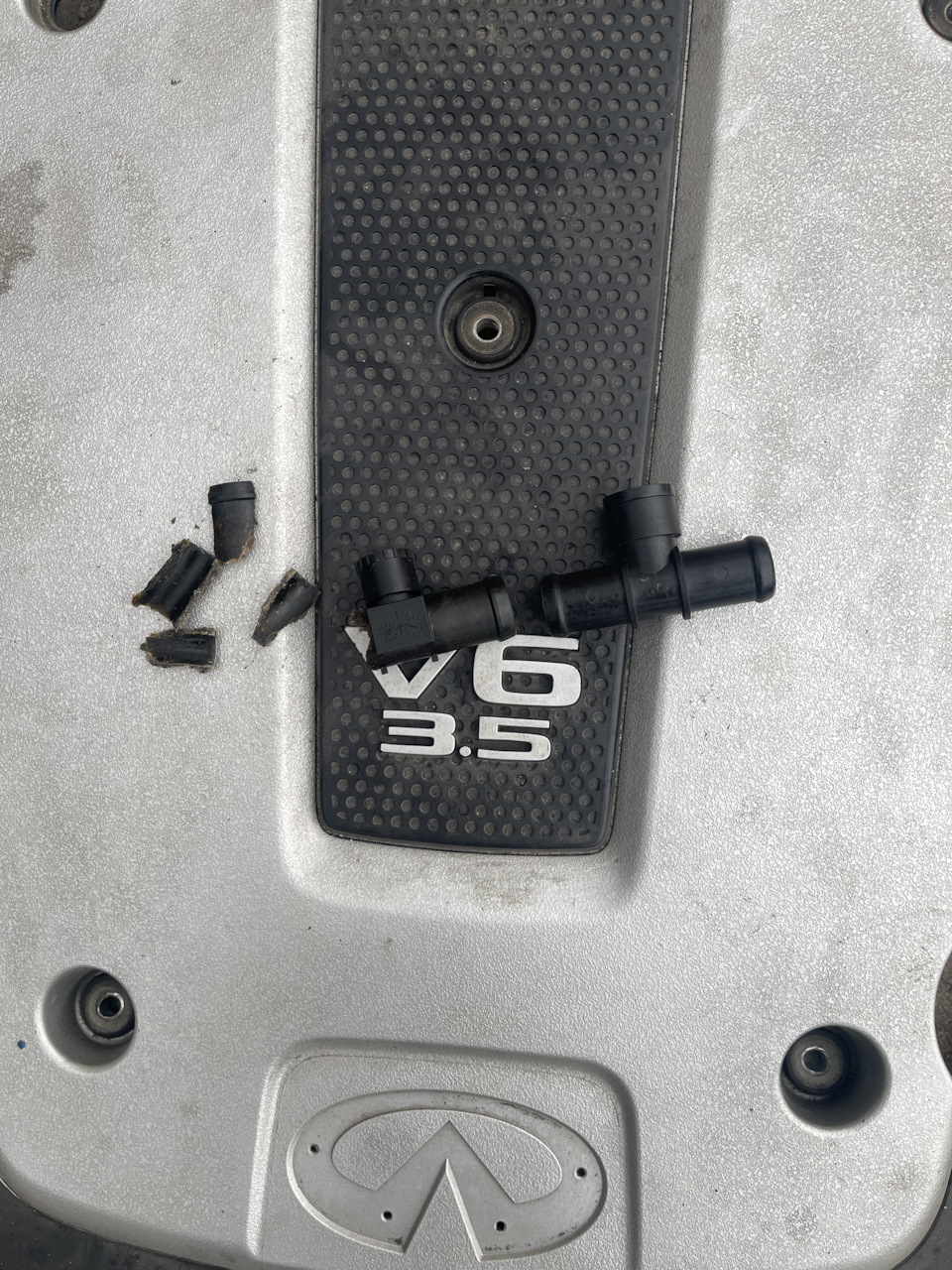 Замена спускника охлаждения — Infiniti G35 Sedan (V36), 3,5 л, 2008 ...