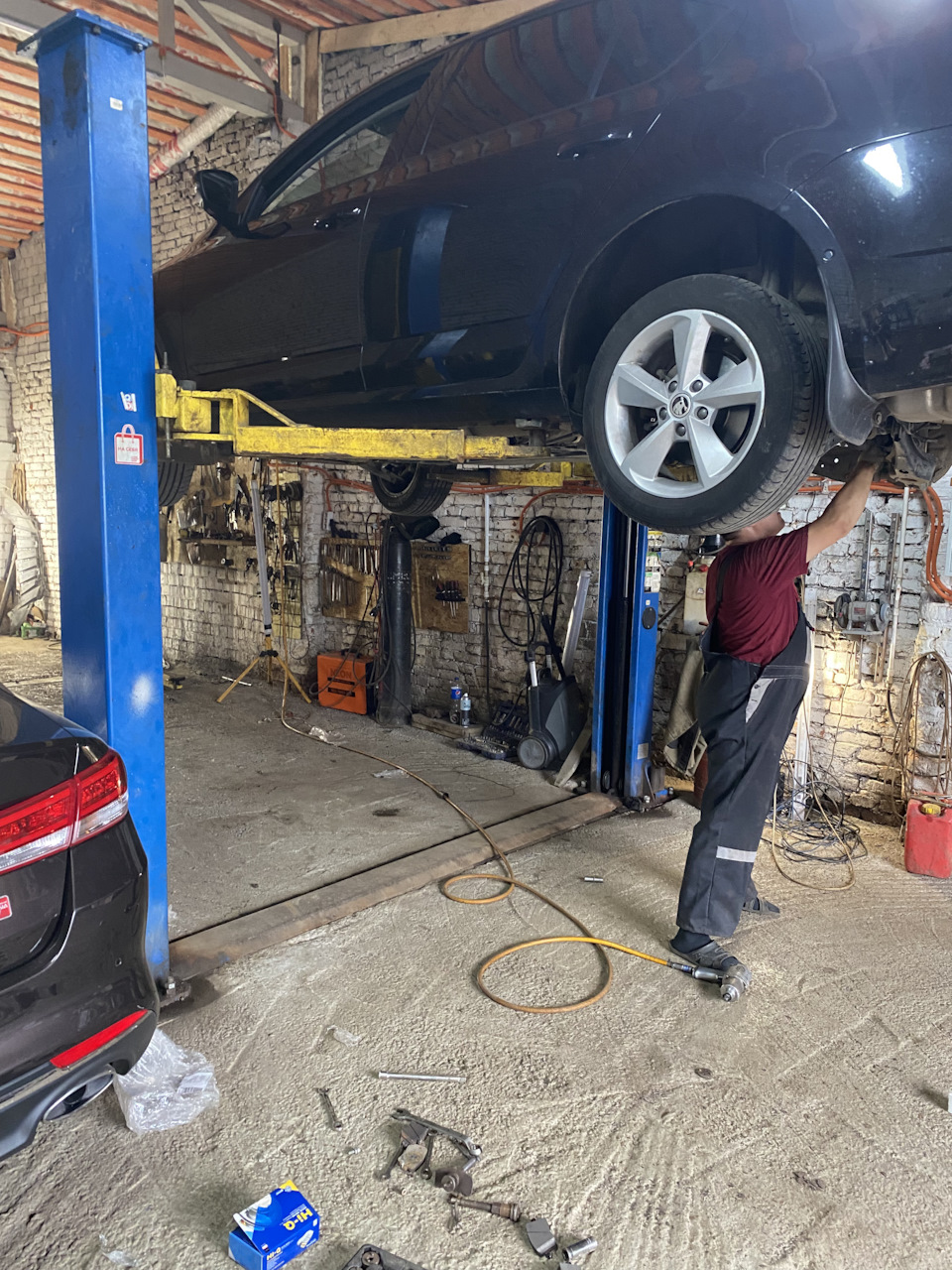 Тормозные диски, стойки стабилизатора — Skoda Octavia A7 Mk3, 1,8 л ...
