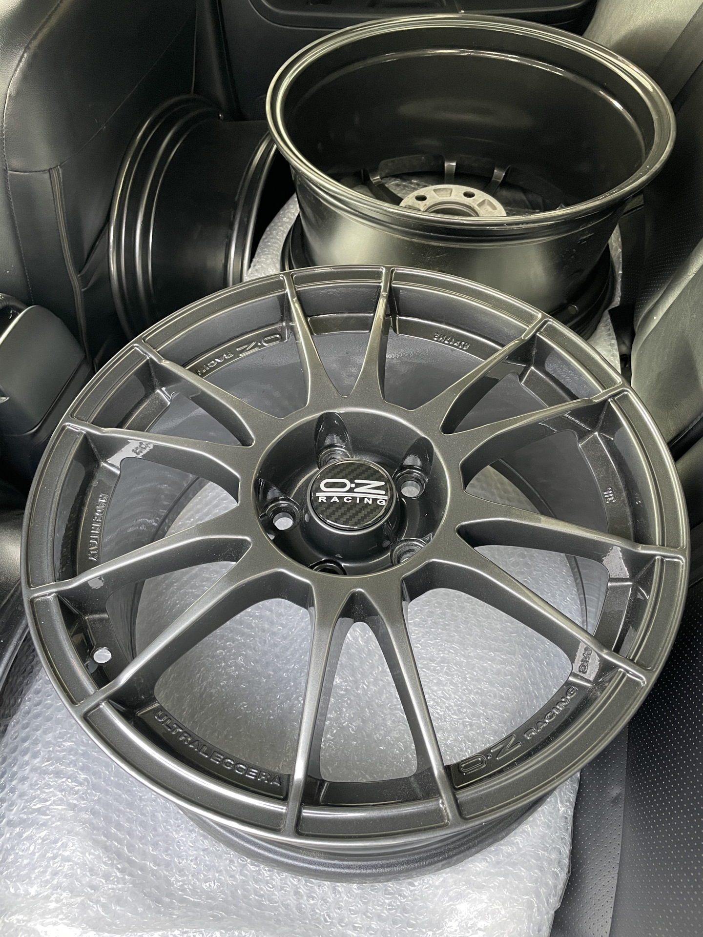 Диски Oz Racing Ultraleggera R17 5-114.3 ET40 8J — Mitsubishi Lancer X ...
