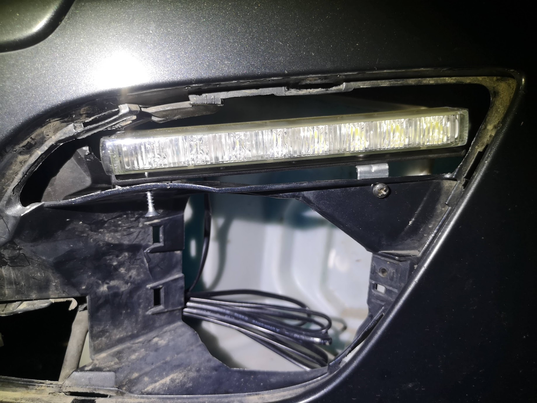 Дневные ходовые огни HELLA LEDayLine 30 с автосветом — Volvo XC60 (1G ...