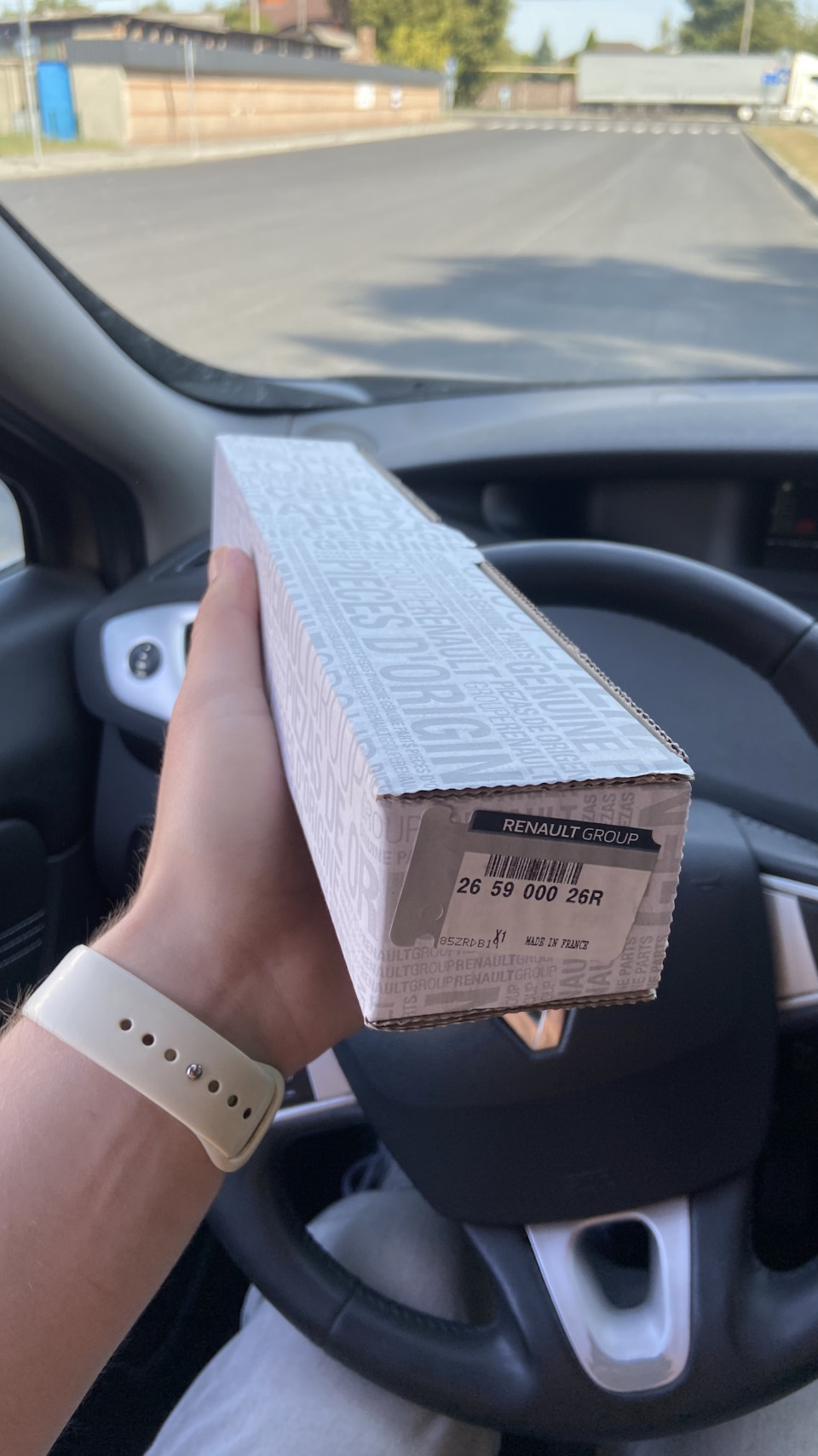 265900026R Стоп-сигнал дополнительный RENAULT | Запчасти на DRIVE2