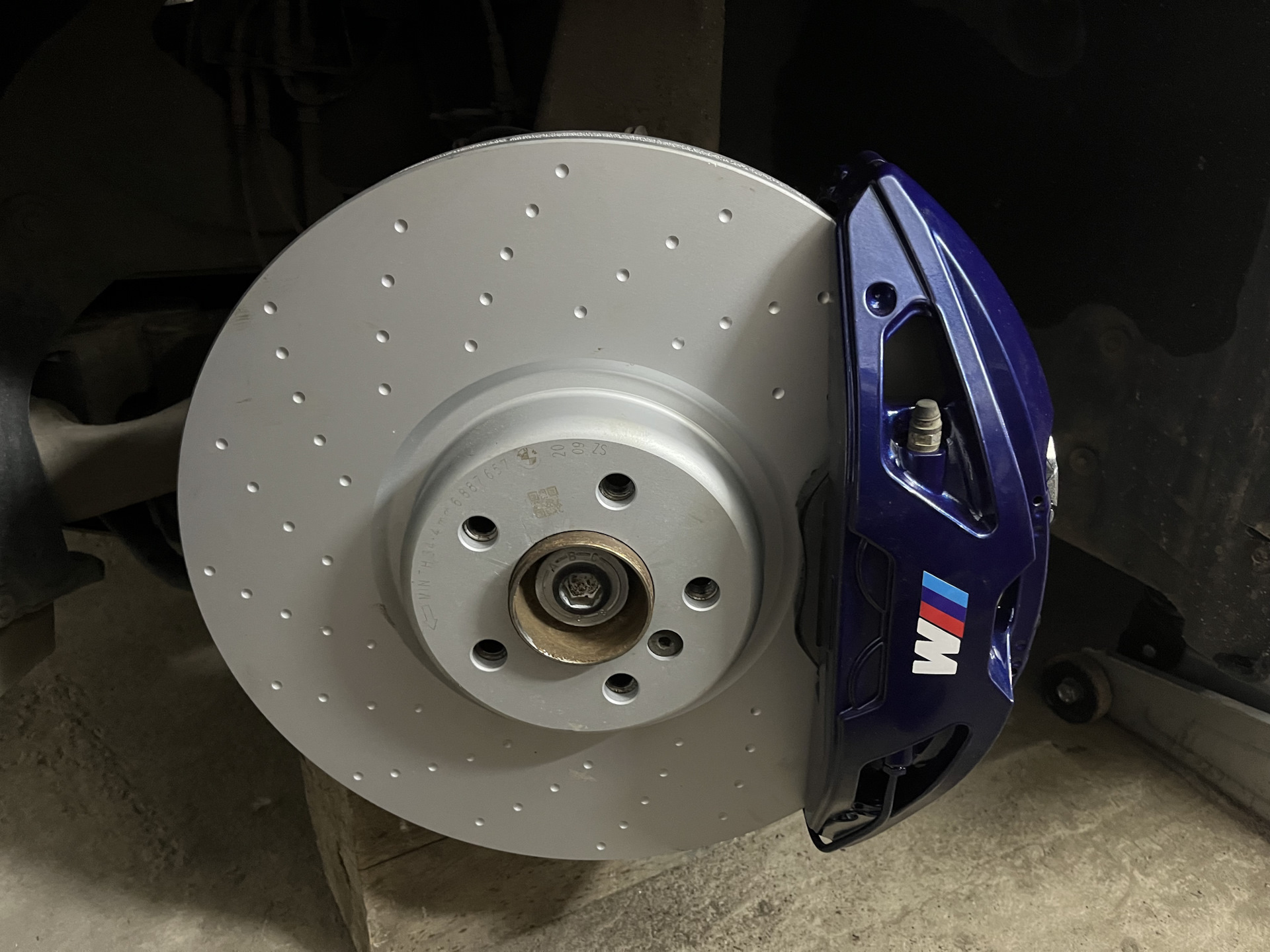 Тормозилки ;) — BMW 5 series (G30), 3 л, 2019 года | тюнинг | DRIVE2