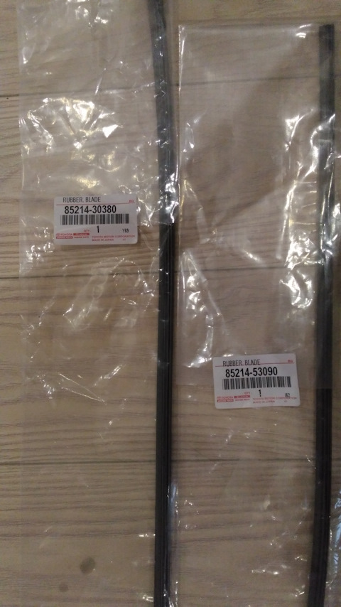 8521453090 Резинка щётки стеклоочистителя правого TOYOTA LEXUS ...