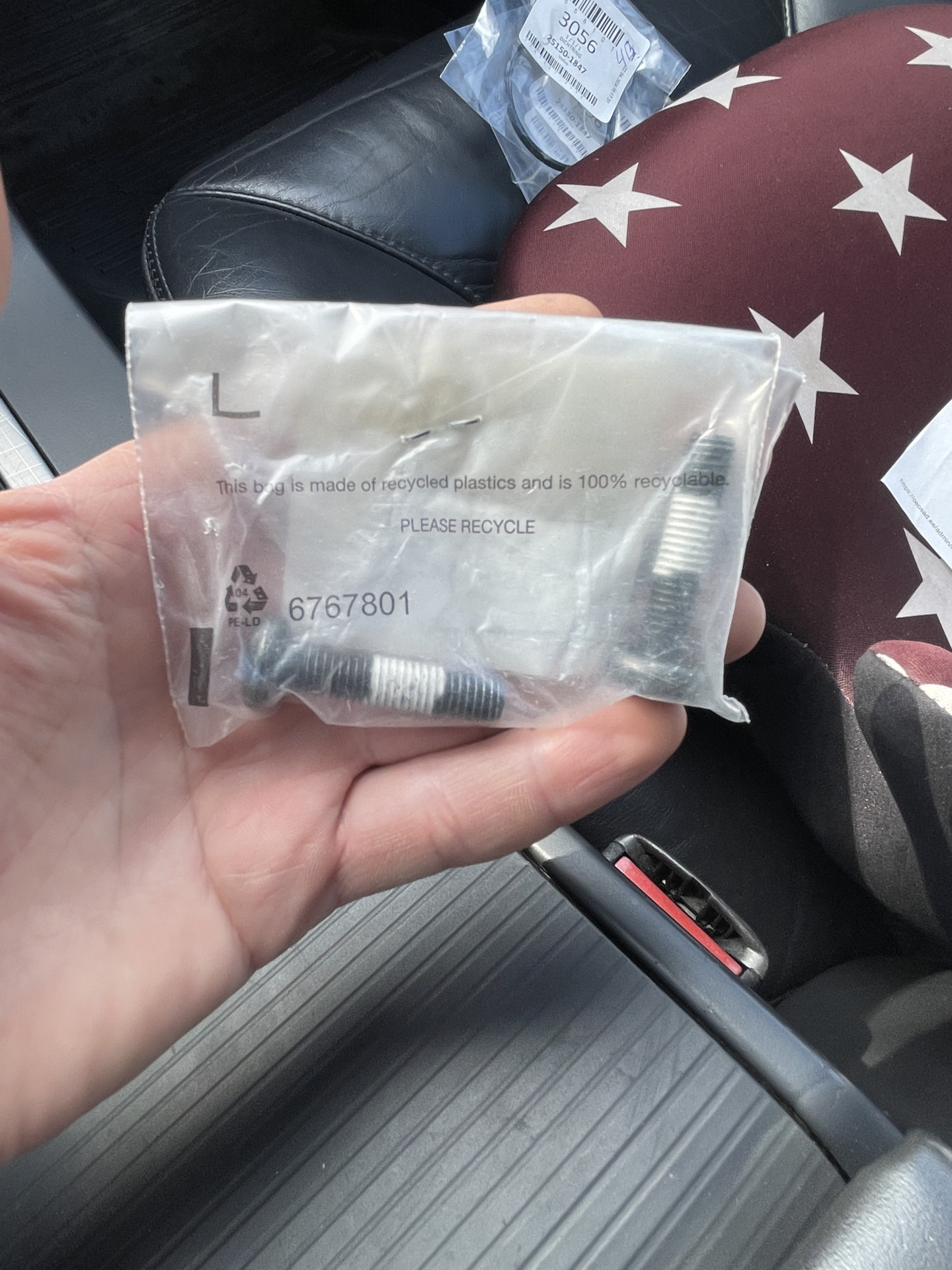 Мелочь, а приятно😁 или вернуть в магазин🤔🤣🤣 — Volvo XC70 III, 2,4 л ...