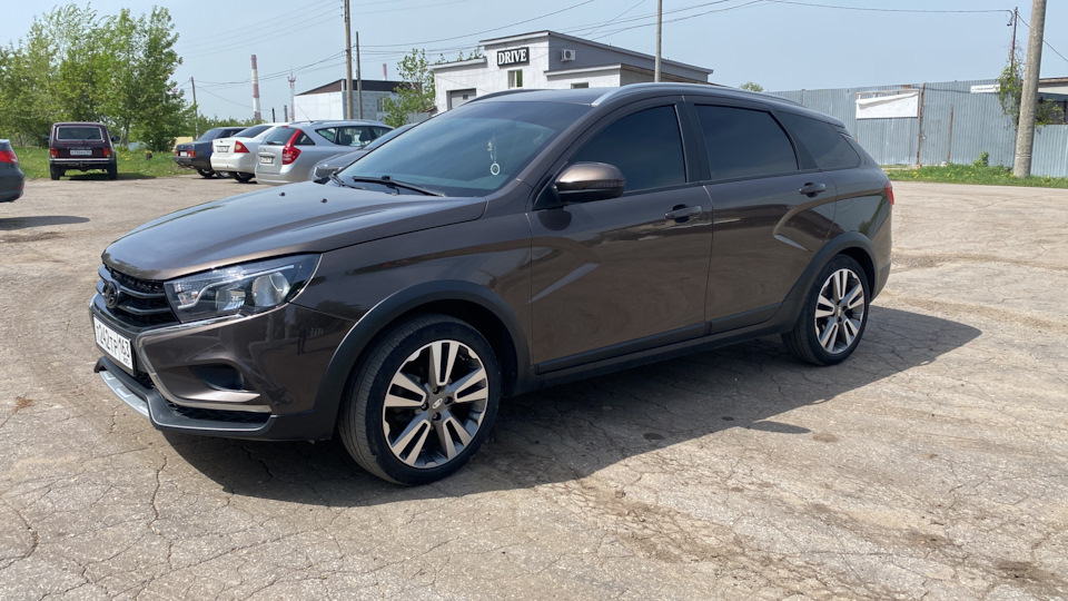 Lada Vesta SW Cross 1.6 бензиновый 2019 | на DRIVE2