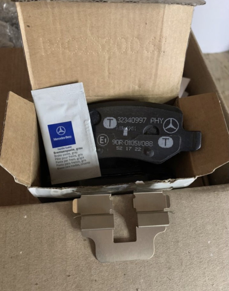 Тормозные колодки w169/x156 на Mercedes-Benz A-Class (W169), Mercedes ...