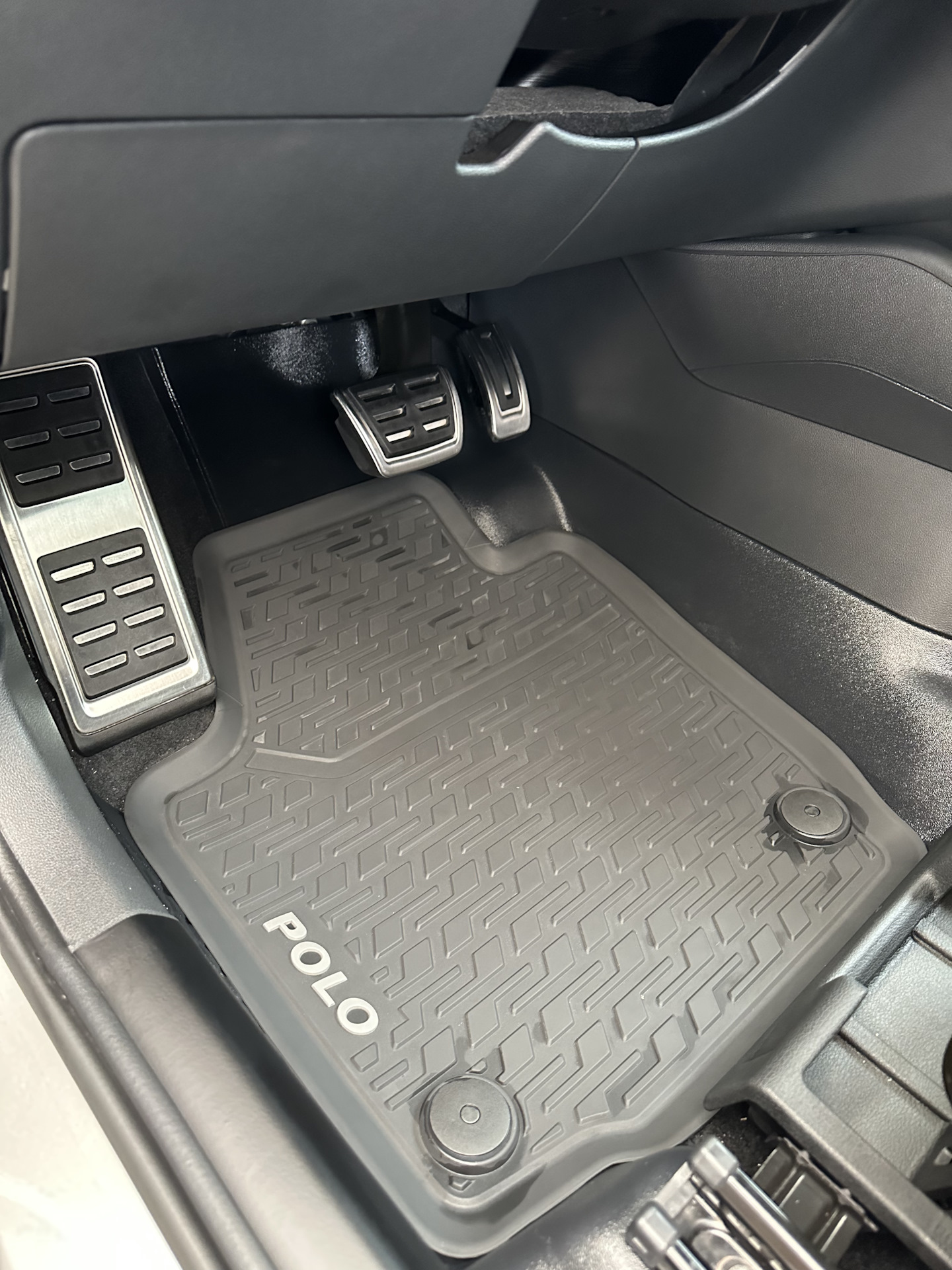 Накладки на педали из нержавеющей стали VAG 5E1064205 — Volkswagen Polo ...