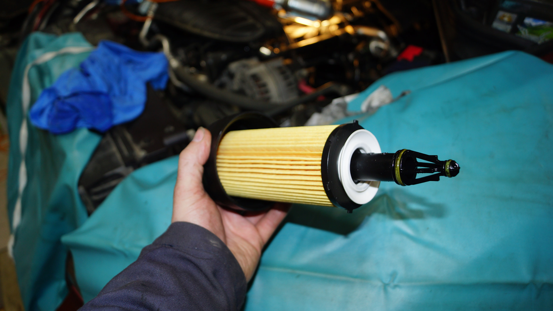 Т.О. №3: Замена прокладки масляного стакана N57 — BMW X5 (E70), 3 л ...