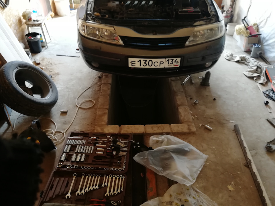 подвеска часть первая / передние рычаги — Renault Laguna II, 2 л, 2004 ...