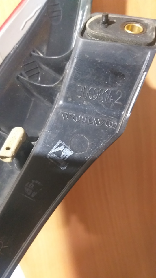 30698141 Задний левый фонарь XC90 Volvo | Запчасти на DRIVE2