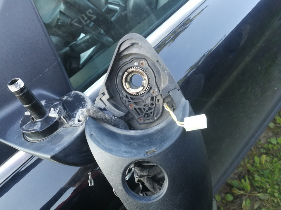 Ремонт зеркал заднего вида — Volvo XC60 (1G), 2,4 л, 2010 года | своими ...