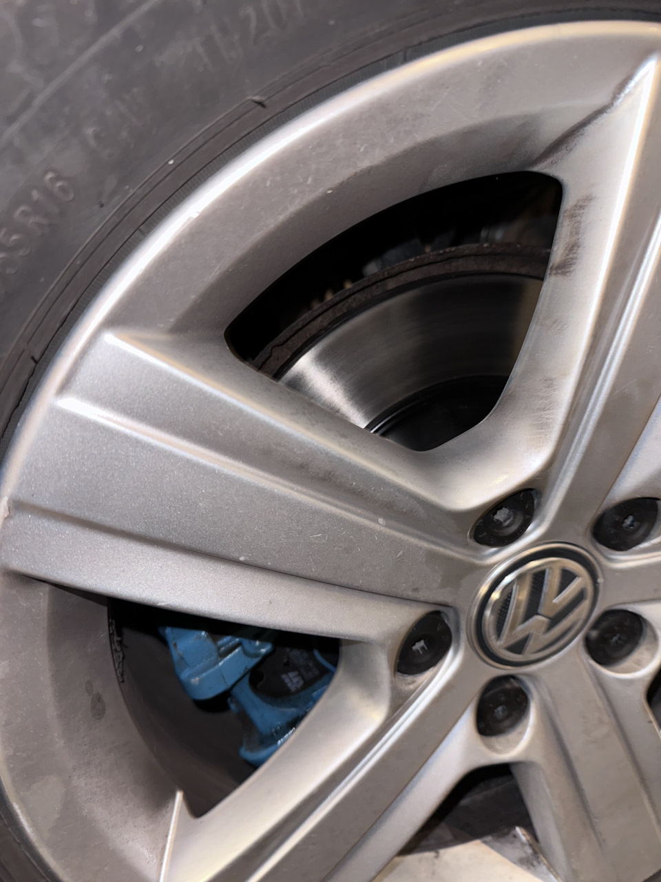 Заменил задние тормозные диски и колодки — Volkswagen Golf Mk7, 1,4 л ...