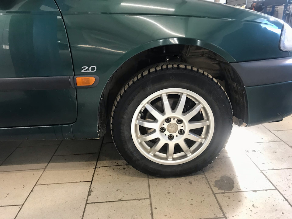 Замена передних стоек + фэйл с опорами. — Toyota Avensis I, 2 л, 2000 ...