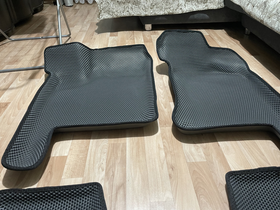 ЭВА КОВРИКИ С 3D БОРТАМИ CellMat — Lada Приора хэтчбек, 1,6 л, 2008 ...
