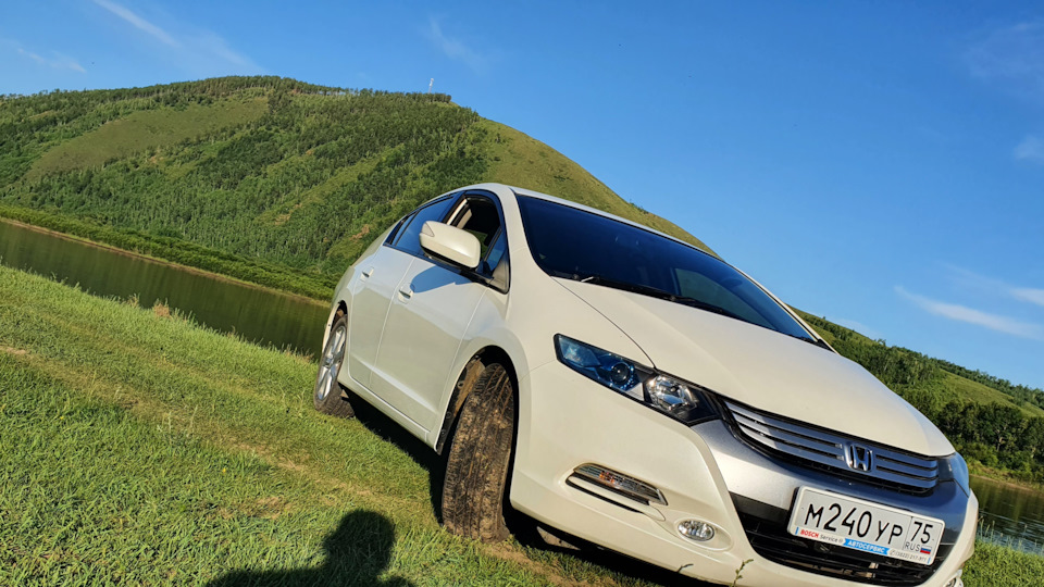 Honda Insight (2G) 1.3 гибридный (Plug-in) 2010 | на DRIVE2