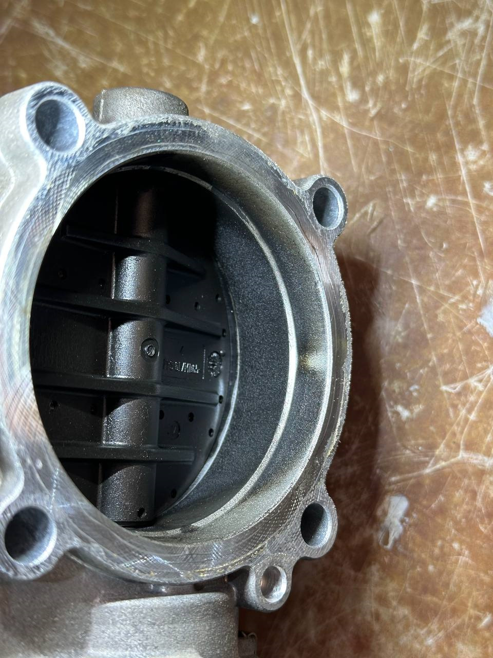 Замена маслоотделителя и чистка впуска — Audi Allroad (C7), 3 л, 2016 ...