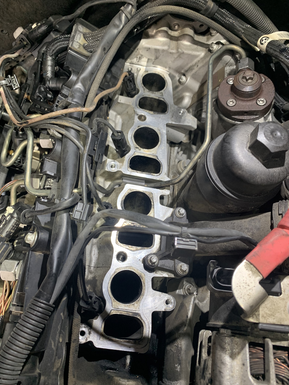 Чистка впуска+ чистка каналов и замена прокладки клапанной крышки — BMW ...