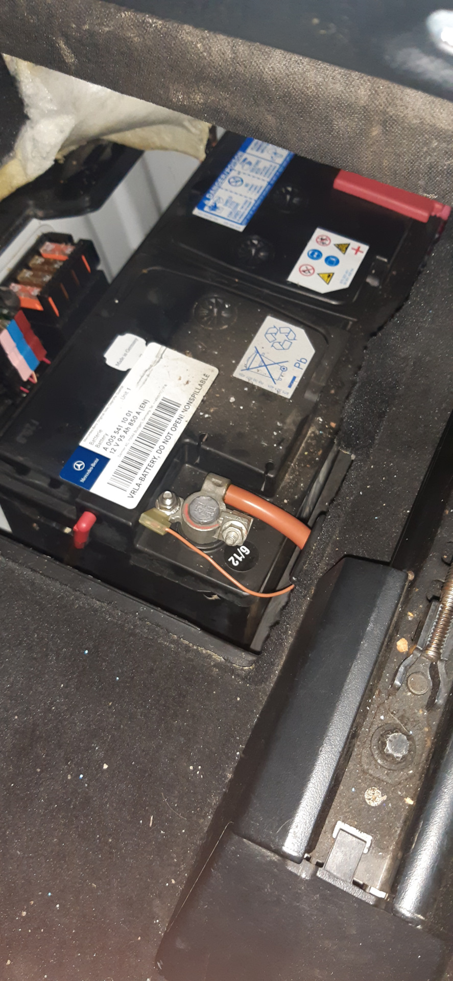 A0055411001 Стартерная аккумуляторная батарея Mercedes | Запчасти на DRIVE2