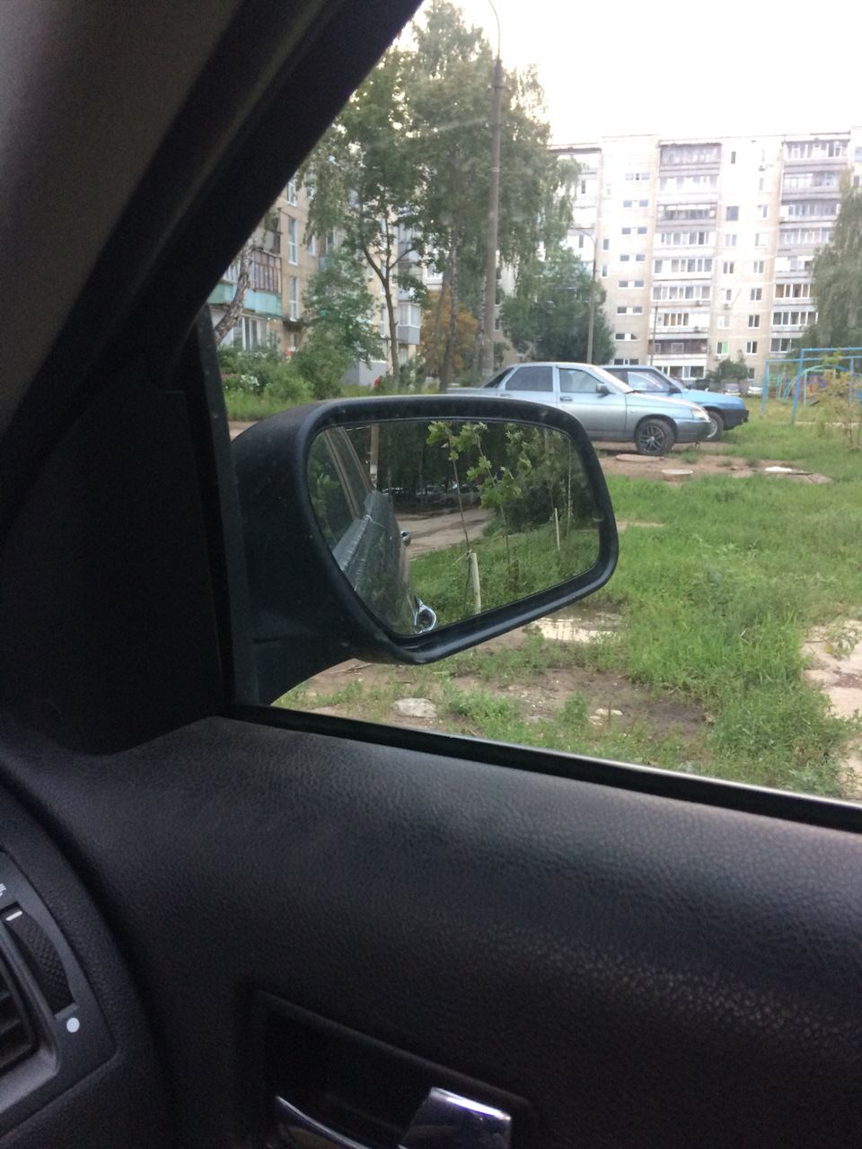 Газовые упоры багажника, зеркало, отсутствие EGR, прокладка кхх — Ford ...