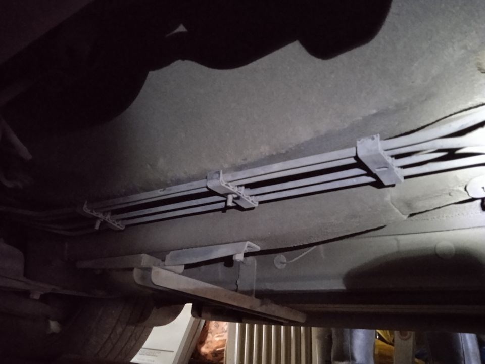 Замена бензонасоса и топливного фильтра — Lifan X60, 1,8 л, 2017 года ...