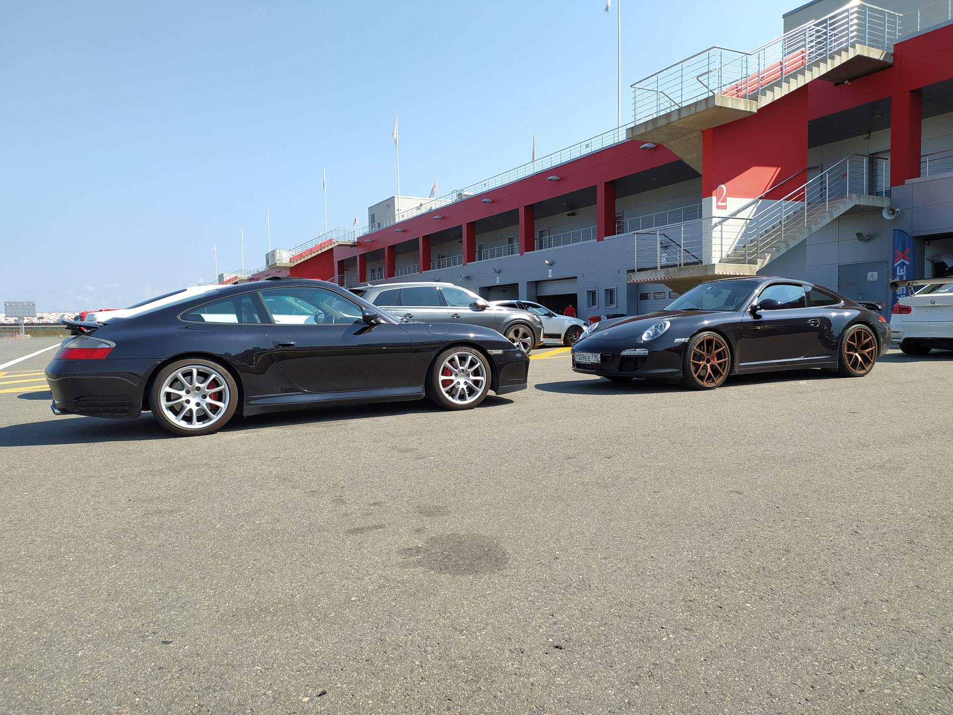 Carrera 4S — 996 vs 997. — Porsche 911 (996), 3,6 л, 2004 года | тест ...