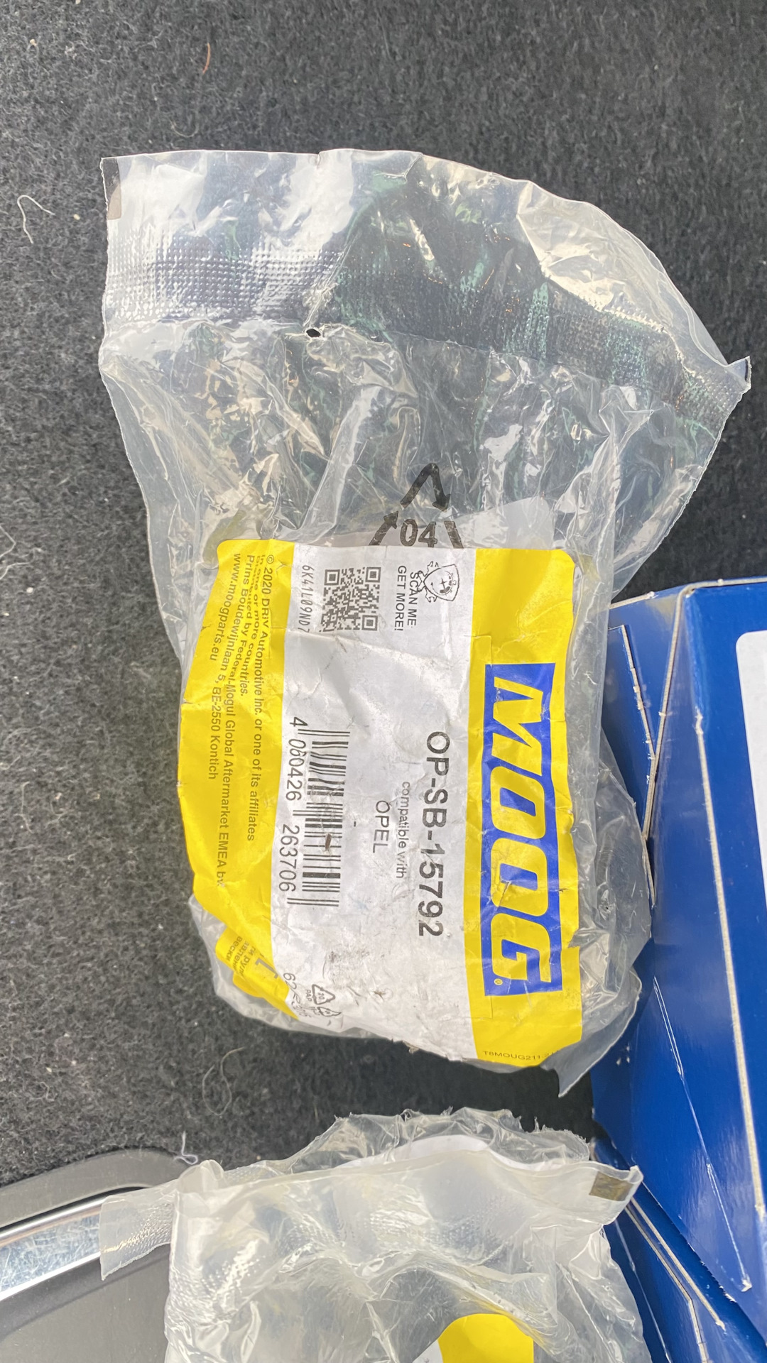 Очередная замена масла, плавающих сайлентблоков, развал-схождение ...