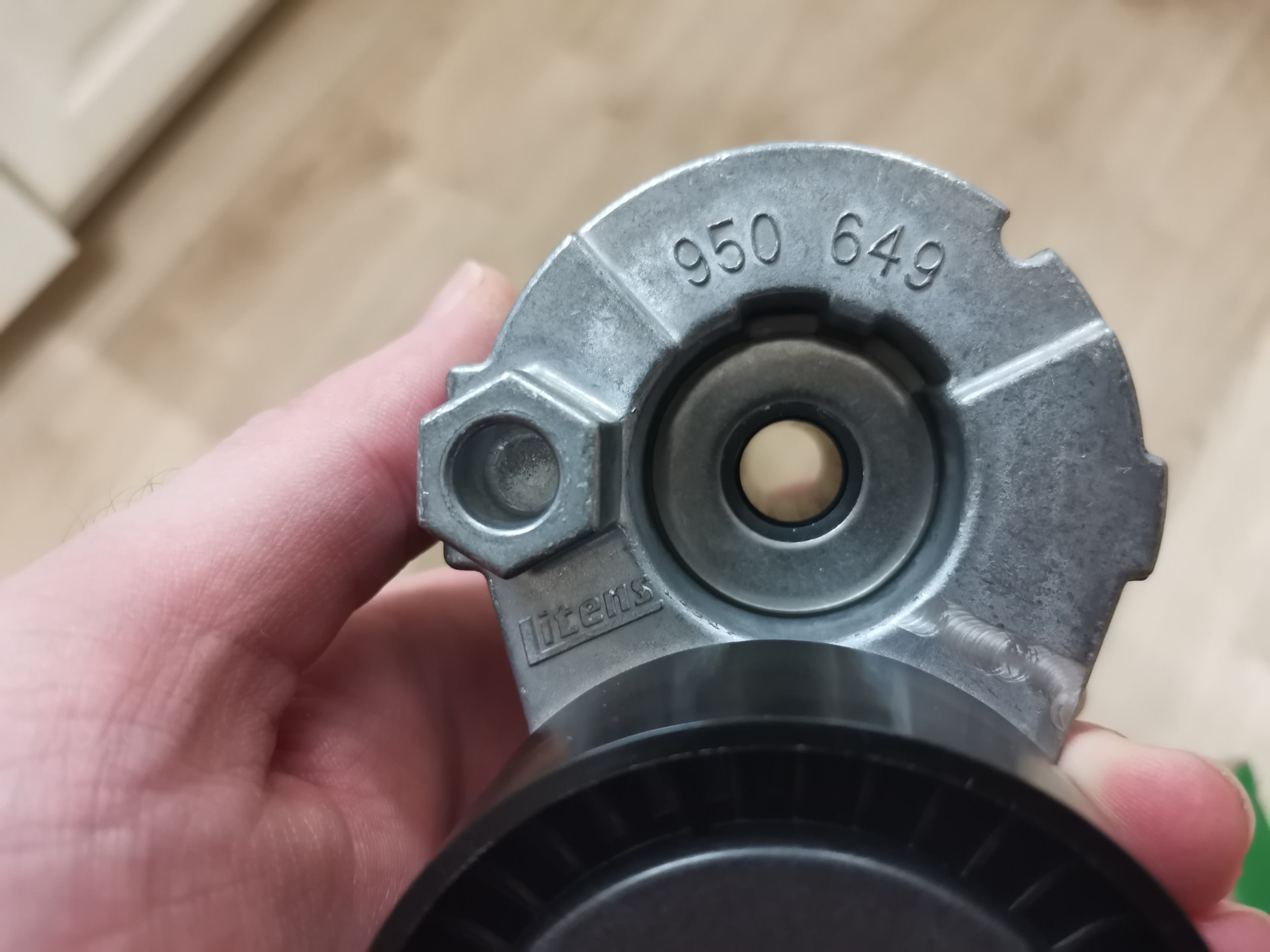 Комплект ремня INA/LUK 529000910 — Renault Megane III, 1,6 л, 2012 года ...