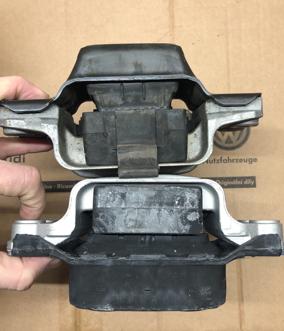 Гидро опора КПП от Audi 8J0199555D — Volkswagen Touran (1G), 2 л, 2013 ...