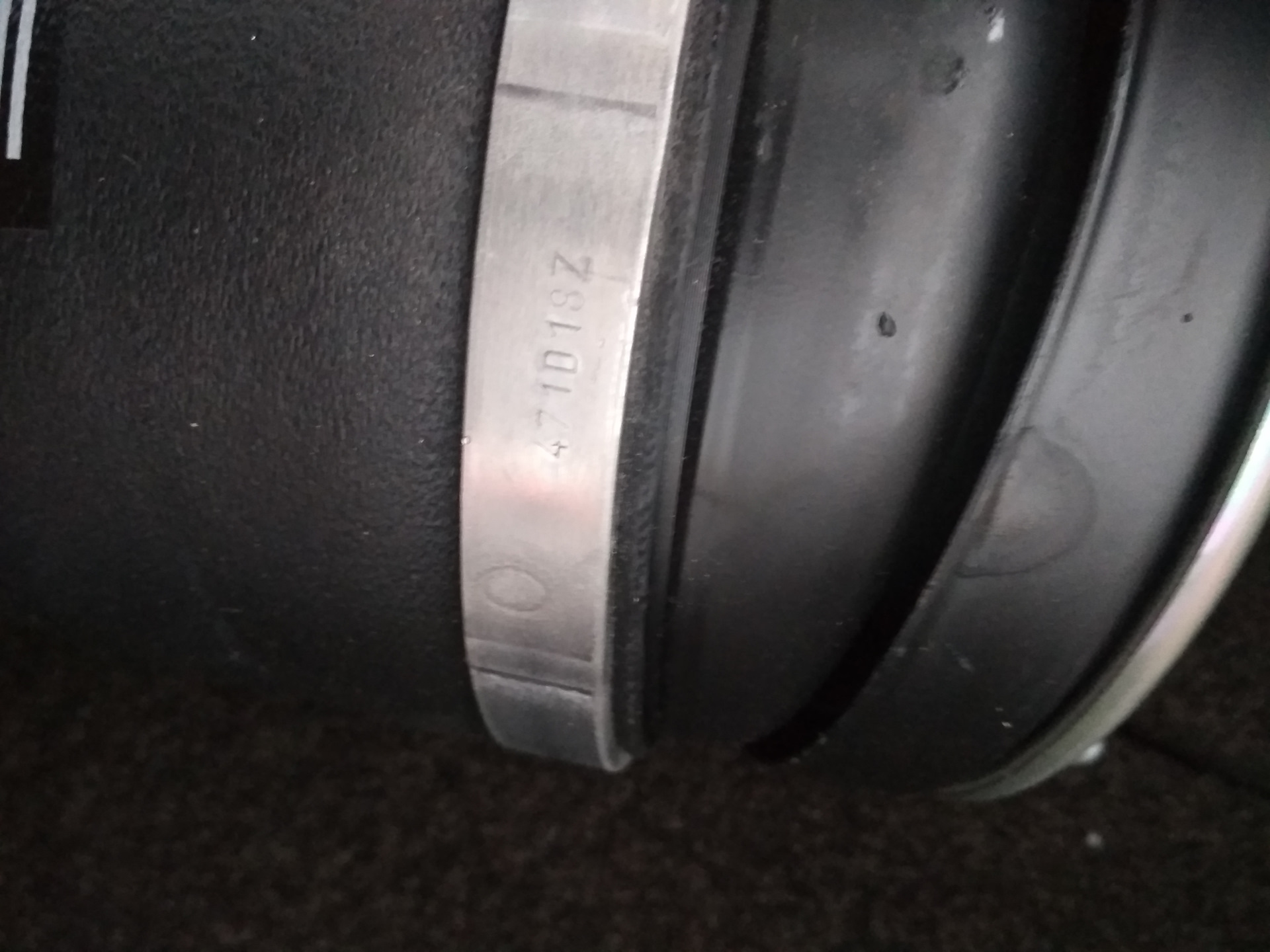 Замена левого пневмобалона (LR051702) — Land Rover Range Rover (3G), 5 ...