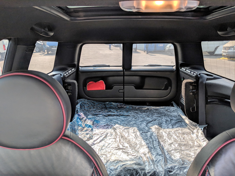 Кто там говорил что Мини не вместительный? — MINI Clubman S (1G), 1,6 л, 2011 года | наблюдение ...