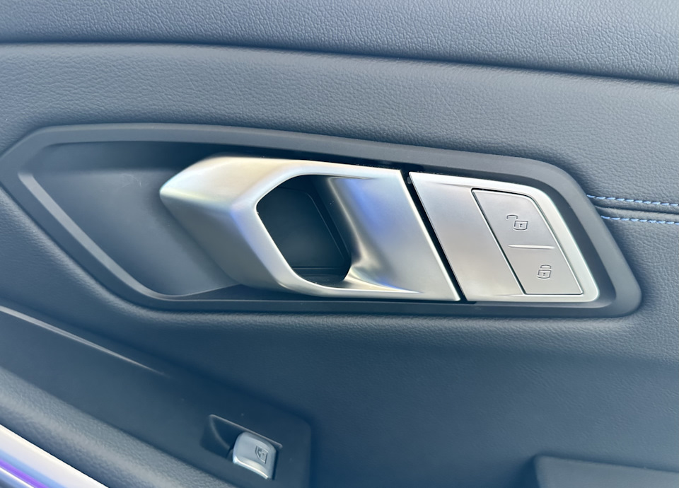 BMW G20 passenger side lock/unlock switch — BMW 3 series (G20), 2 л ...