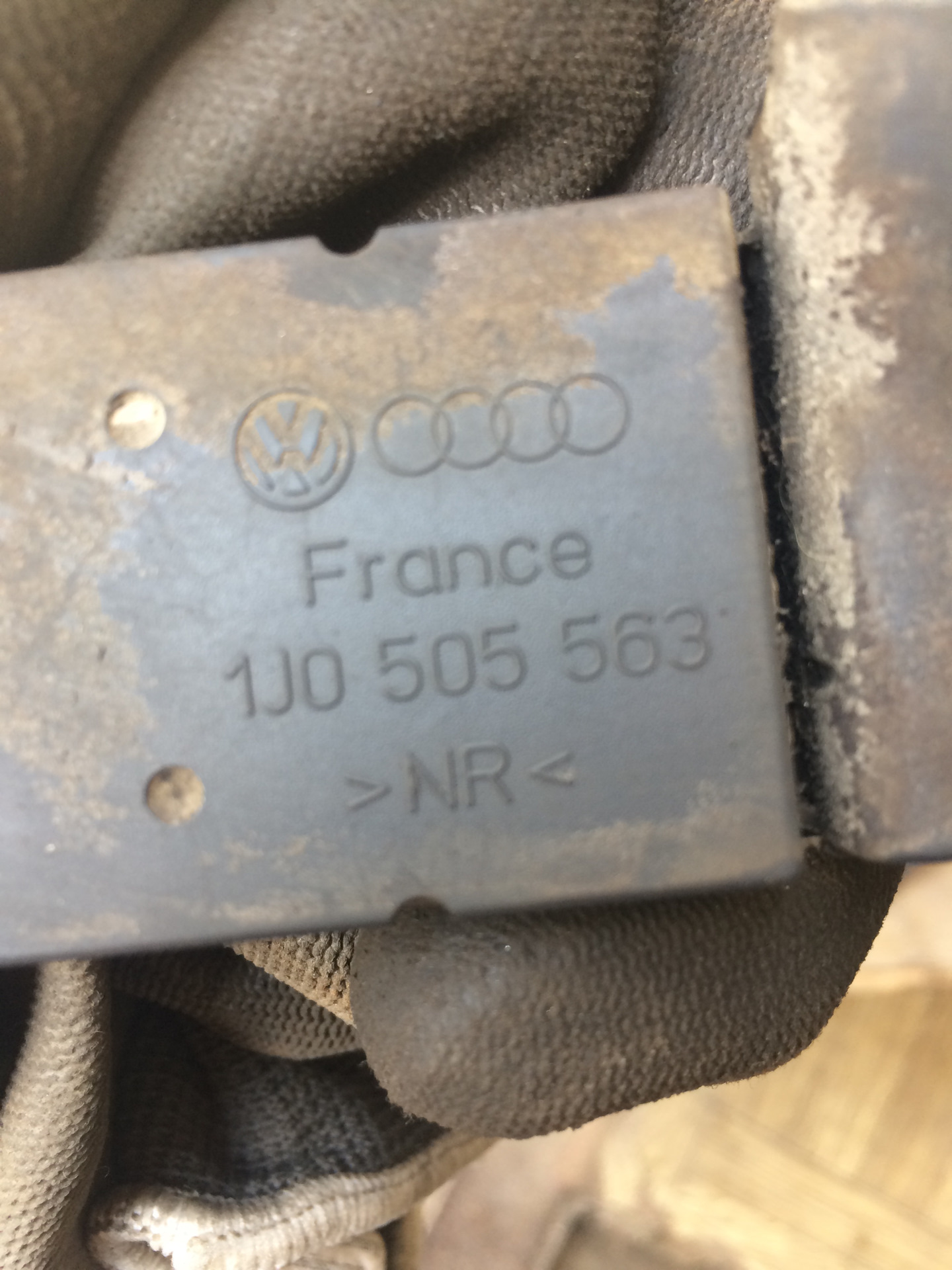 Демпфер задней балки tour — Skoda Octavia A4 Mk1, 1,9 л, 2008 года ...