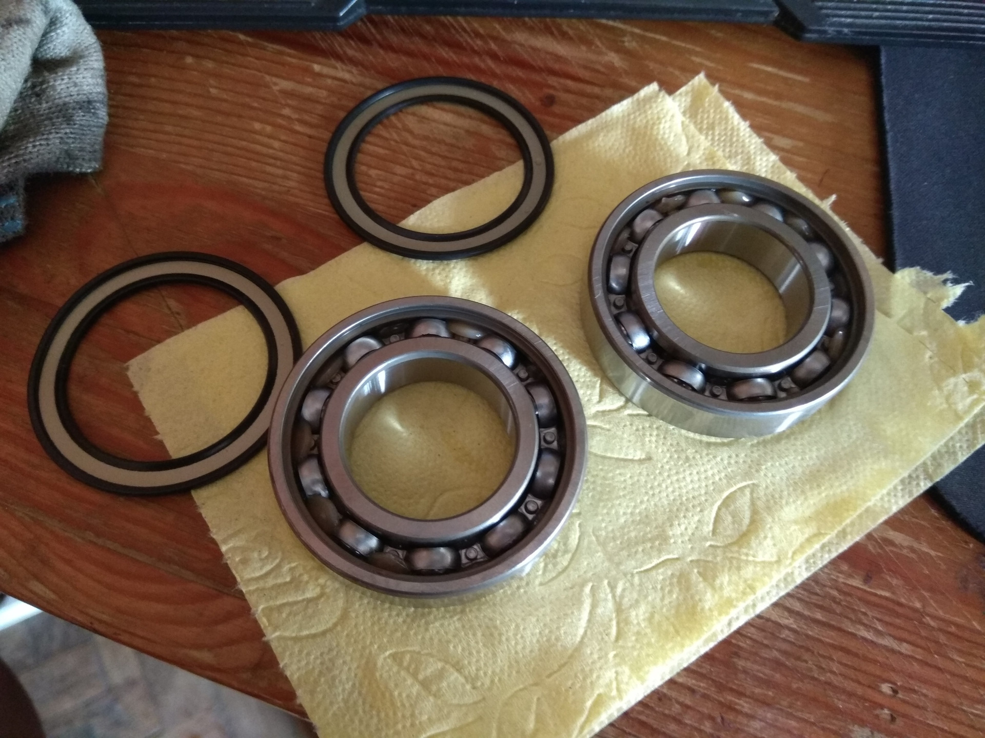 Замена подшипников поворотного кулака — Nissan Primera (P12), 1,8 л ...