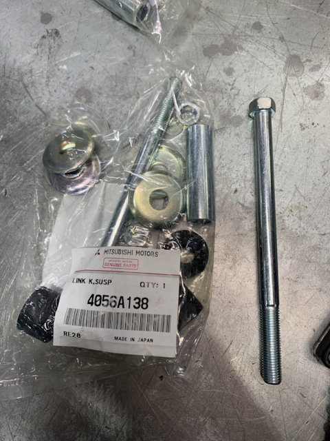 4056A138 Стойка стабилизатора Mitsubishi | Запчасти на DRIVE2