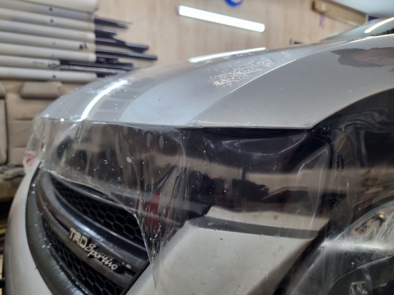 Броне пленка и крепление капота — Toyota Corolla Fielder (E140), 1,5 л ...