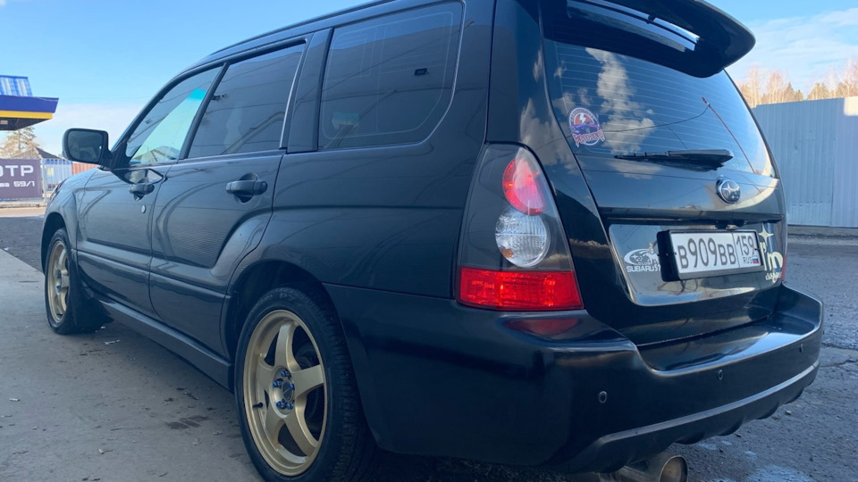 Подскажите где находятся штатные блоки розжига ксеноновых фар. — Subaru Forester (SG), 2,5 л ...