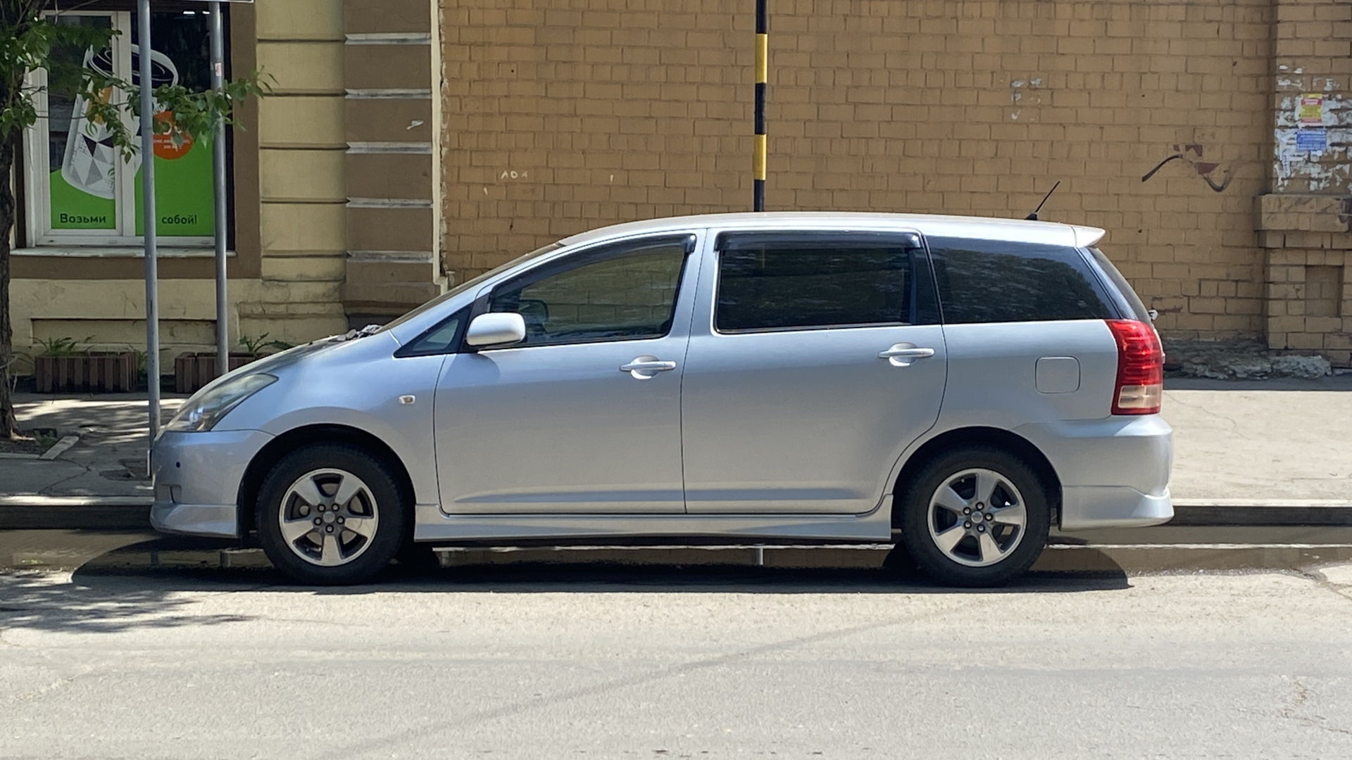 Спойлер от sports package — Toyota Wish (AE10), 1,8 л, 2009 года ...