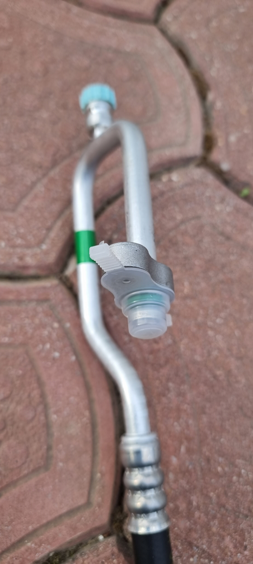 Трубка кондиционера KIA CEED JD 2013 — KIA Ceed SW (2G), 1,6 л, 2013 ...