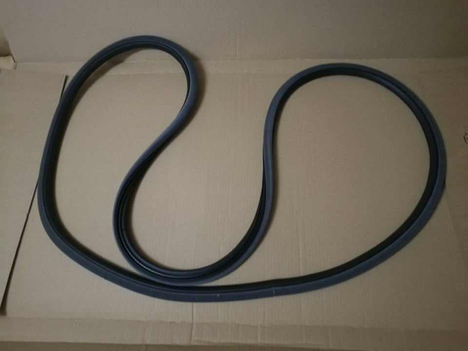 Новые резинки передней двери 51721946393 — BMW 5 series (E34), 2 л ...