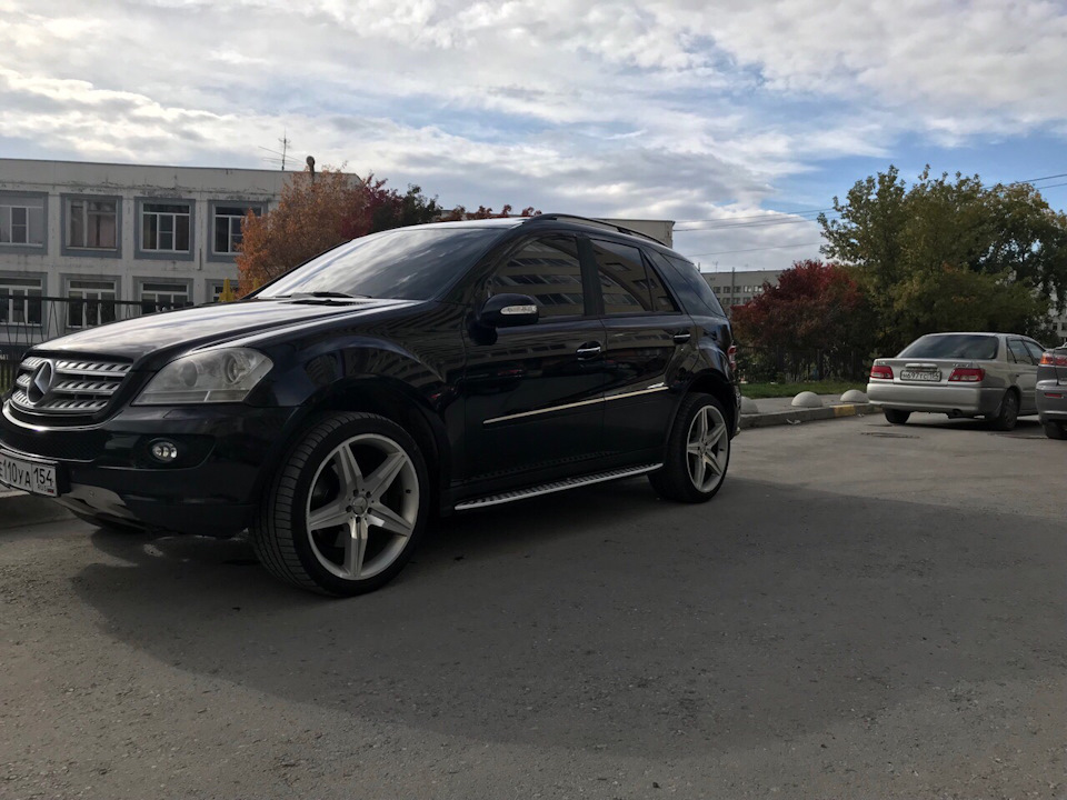 R21 — Mercedes-Benz M-Class (W164), 5 л, 2005 года | колёсные диски ...