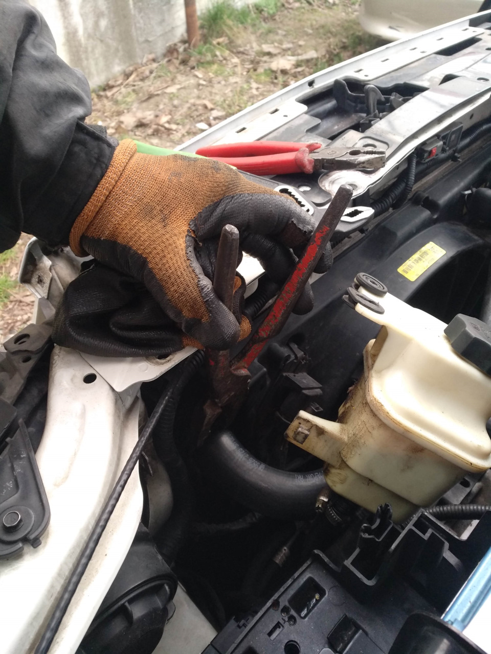 Замена патрубков Авео Т300 АКПП 96958199 и 96958195 часть 2 — Chevrolet ...