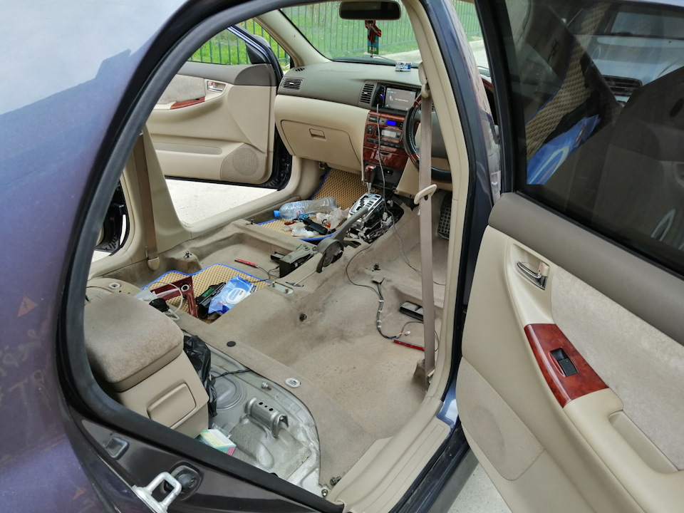 Нашёл переходник для подключения микрофона — Nissan Qashqai (1G), 1,6 л ...