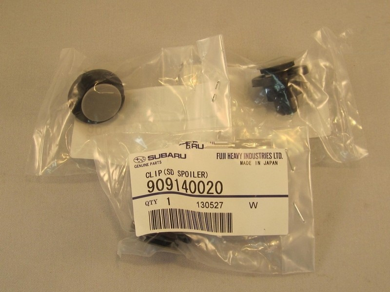 Пластиковые пороги — Subaru Impreza (GD/GG), 2 л, 2002 года | стайлинг ...