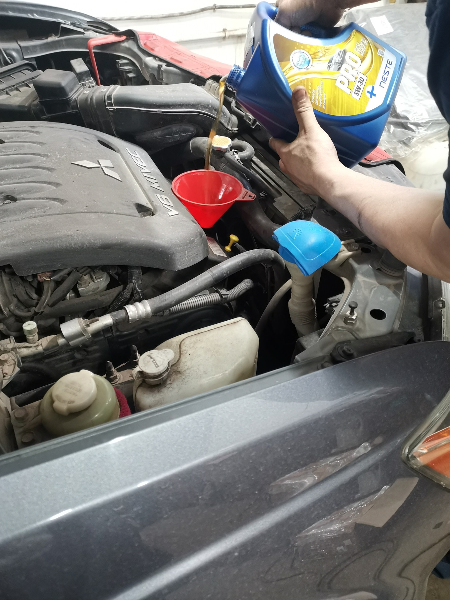 Замена ГРМ + Ceratec — Mitsubishi Outlander XL, 3 л, 2007 года ...