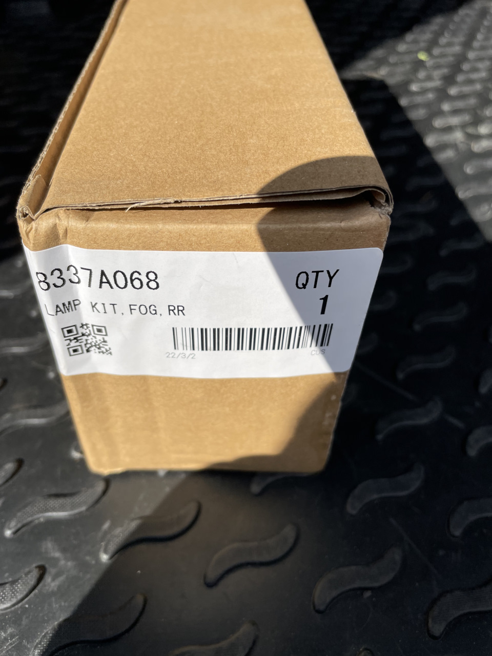 8337A068 Фонарь противотуманный задний Mitsubishi | Запчасти на DRIVE2