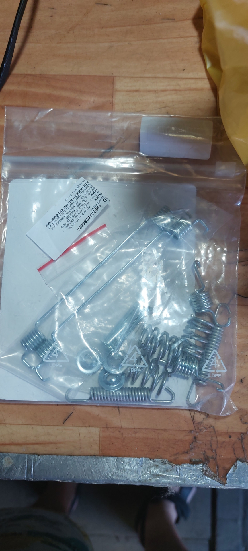 Замена ступичного подшипника — Renault Logan (1G), 1,4 л, 2011 года ...