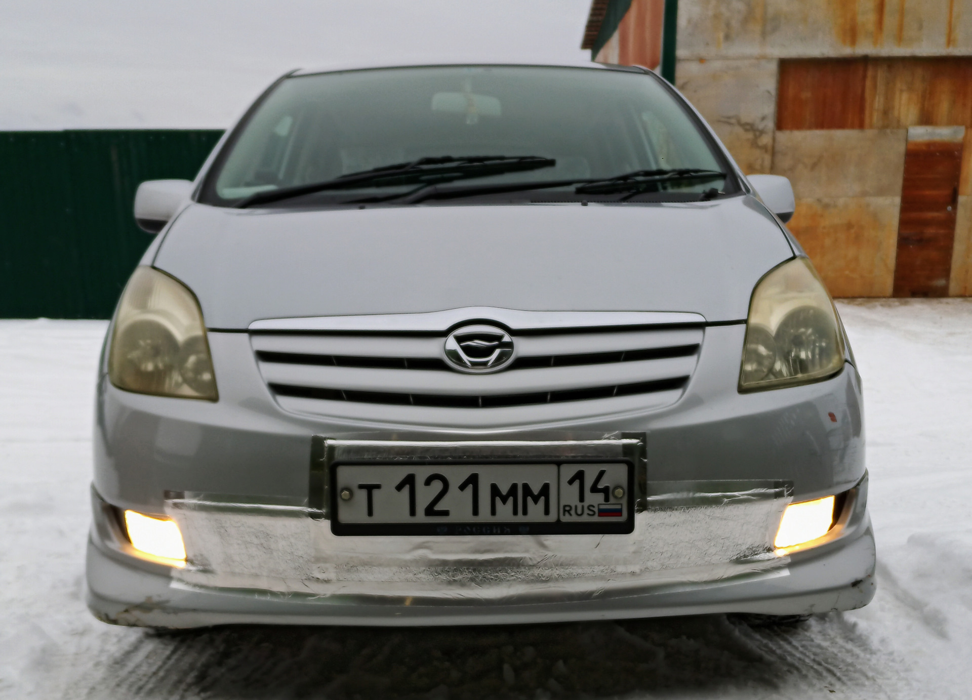 Утепление — Toyota Corolla Spacio (E121), 1,5 л, 2003 года | своими руками | DRIVE2
