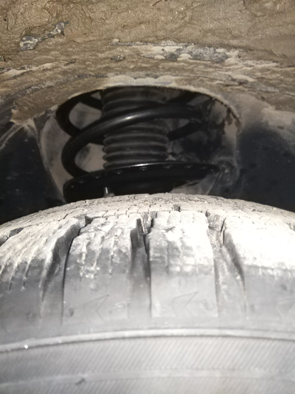 Передние стойки Outlander 3 на XL — Mitsubishi Outlander XL, 3 л, 2007 ...