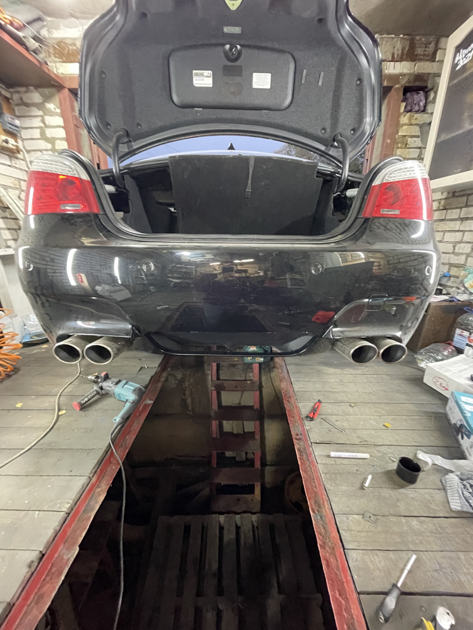 Оригинальный обвес м5 е60 правильная установка! — BMW 5 series (E60), 3 ...