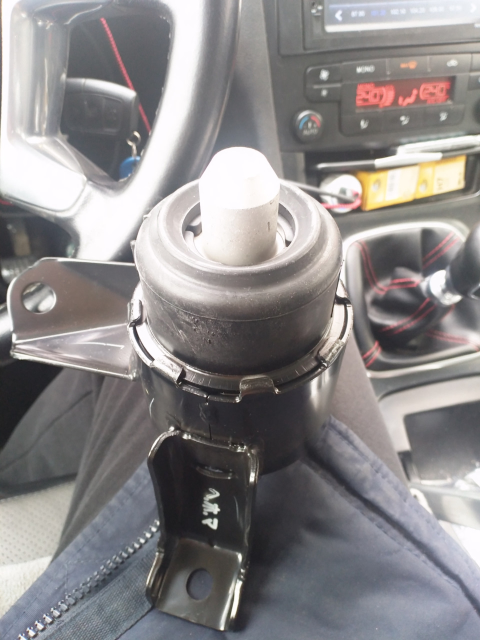 Замена основного радиатора, гидроопору и топливной станции — Mazda 6 ...